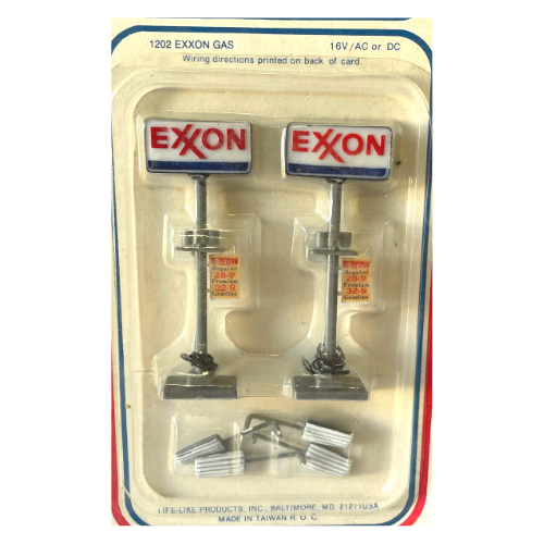 Life-Like Light-Ups Exxon Gas Signs #1202 HO Scale – awesomeitems4u.com